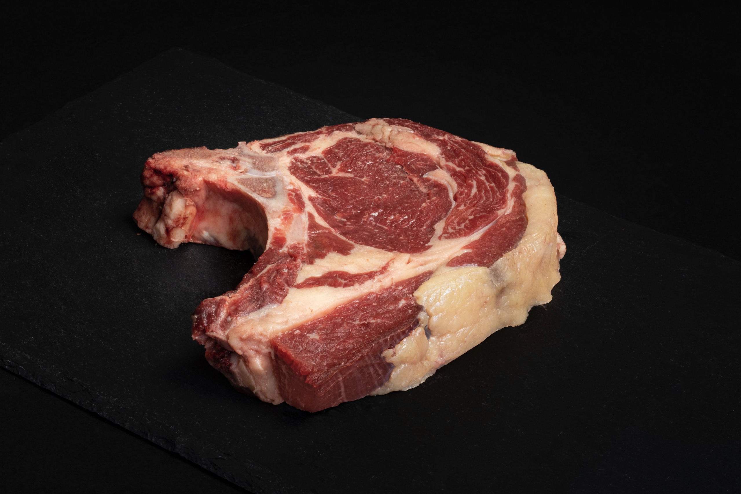 Rib-Eye Steak ohne Knochen — Wachaubeef | Mostheuriger | Catering | Fam ...